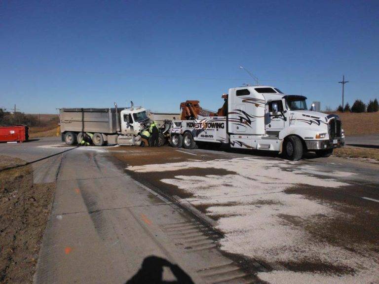 Contact Midwest Towing for Immediate Assistance | Hickman, NE | Midwest ...