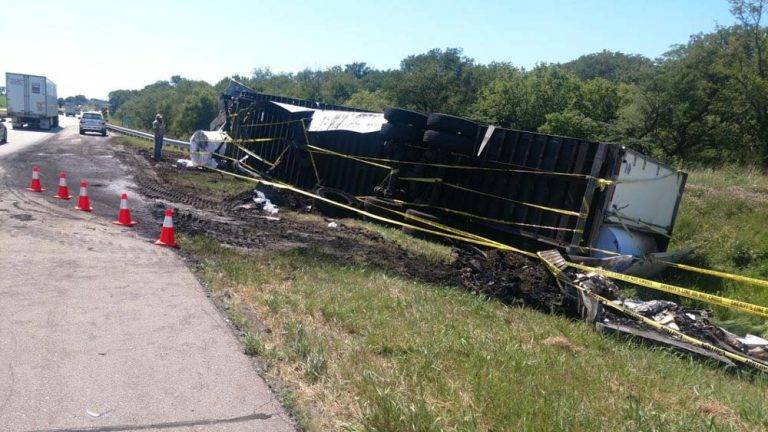 Contact Midwest Towing for Immediate Assistance | Hickman, NE | Midwest ...